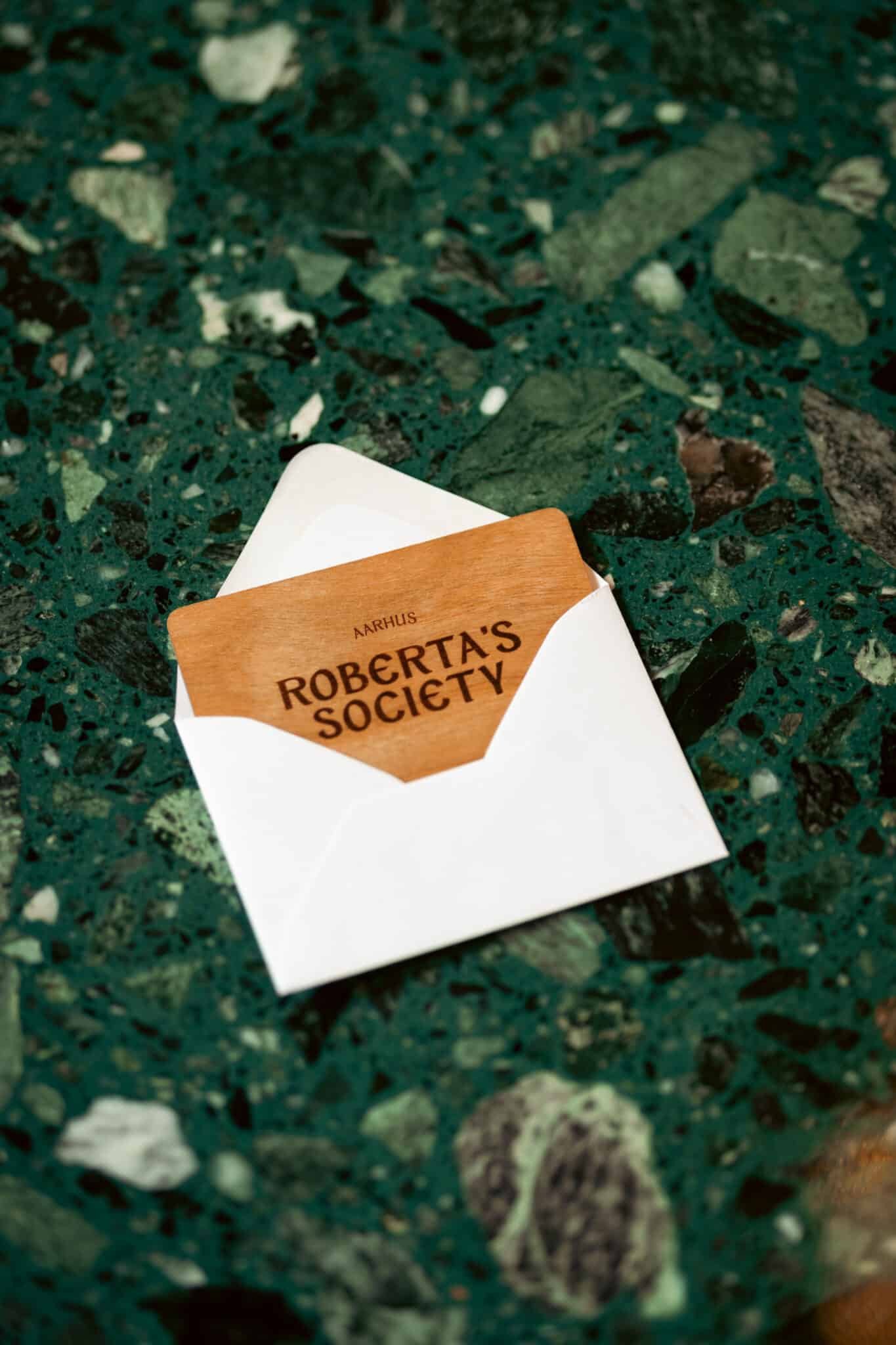 Forside - Roberta's society